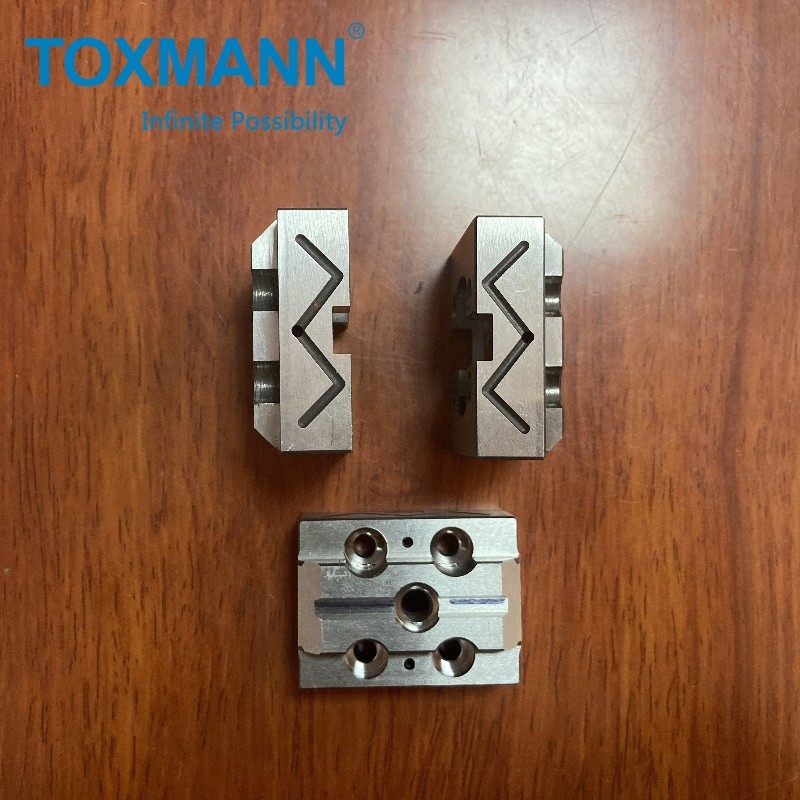 Quality Custom CNC precision alloy steel machining, provide CNC turning milling grinding for sale