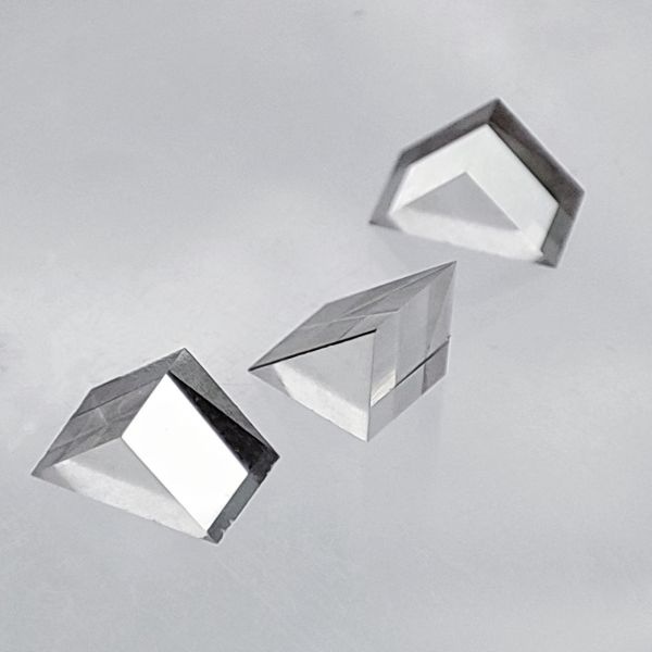 Quality Prism CVD Diamonds | Optical-Grade CVD Single Crystal Trigonal Diamond for sale