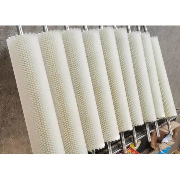 Quality High Cleaning Efficiency Nylon Roller Brush , Vegetable Cleaning Roller Brushes for sale