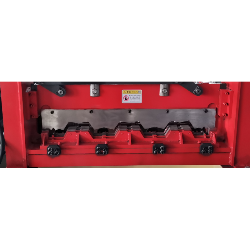 Cutter of the metal decking machine