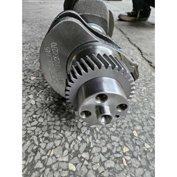 Quality 3907804 Construction Machinery Cummins Engine Crankshaft 6bt Material Forging for sale