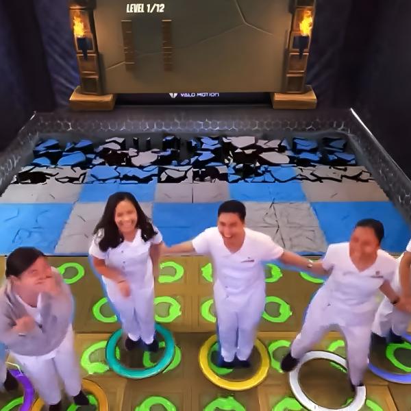 Quality Social Games VR Arena Floor Is Lava Interactive Projector Game MR AR Equipment for sale