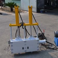 Quality 240*240 Double Hydraulic Screen Changer For Extruder , Double Clouds Out Screen for sale