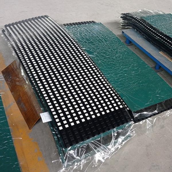 Quality Cn Layer Bonded Ceramic Pulley Lagging Conveyor Drum Lagging for sale