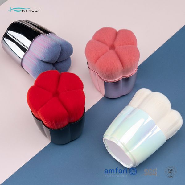 Quality Plastic Handle Flower Shape Kabuki Makeup Brushes For Face Cheek for sale
