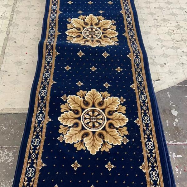 Quality Find Your Ideal Soft Mosque Wall to Wall Rug Customized Color and Medium Pile for sale