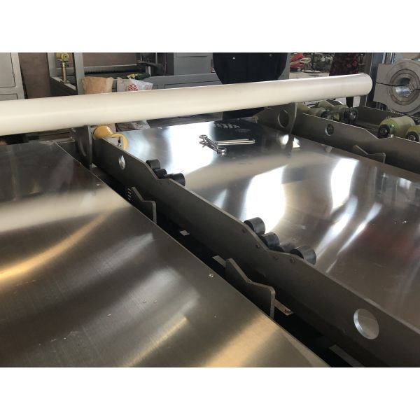 Quality Plastic PVC Water Supply Pipe Making Extrusion Socket Belling Machine for sale