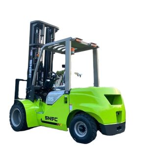 Quality Side Shifter 4x4 Forklift YUNNEI Engine 3500kg Small Off Road Forklift for sale