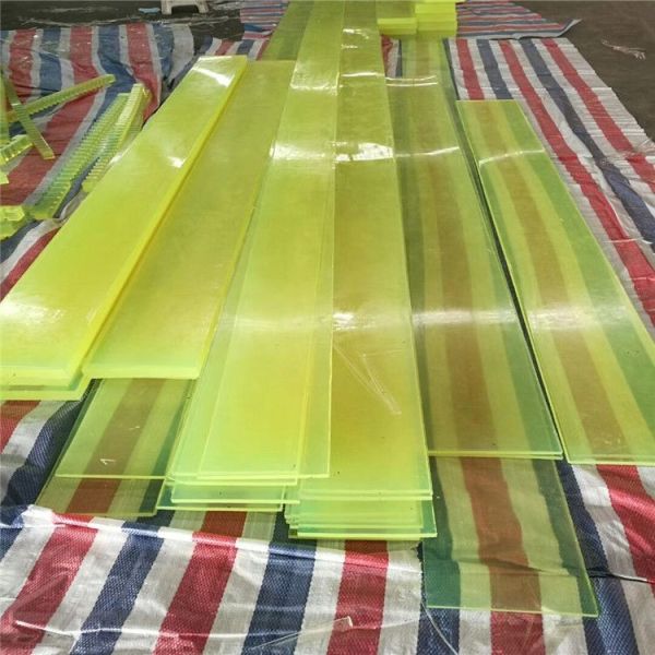 Quality OEM High Density Polyethylene PU Sheets Smooth Surface 65 - 95A Shore Hardness for sale