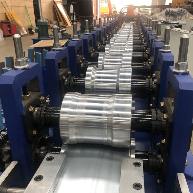 7.5KW Hydraulic Shutter Door Roll Forming Machine Punching Galvanized Metal 5