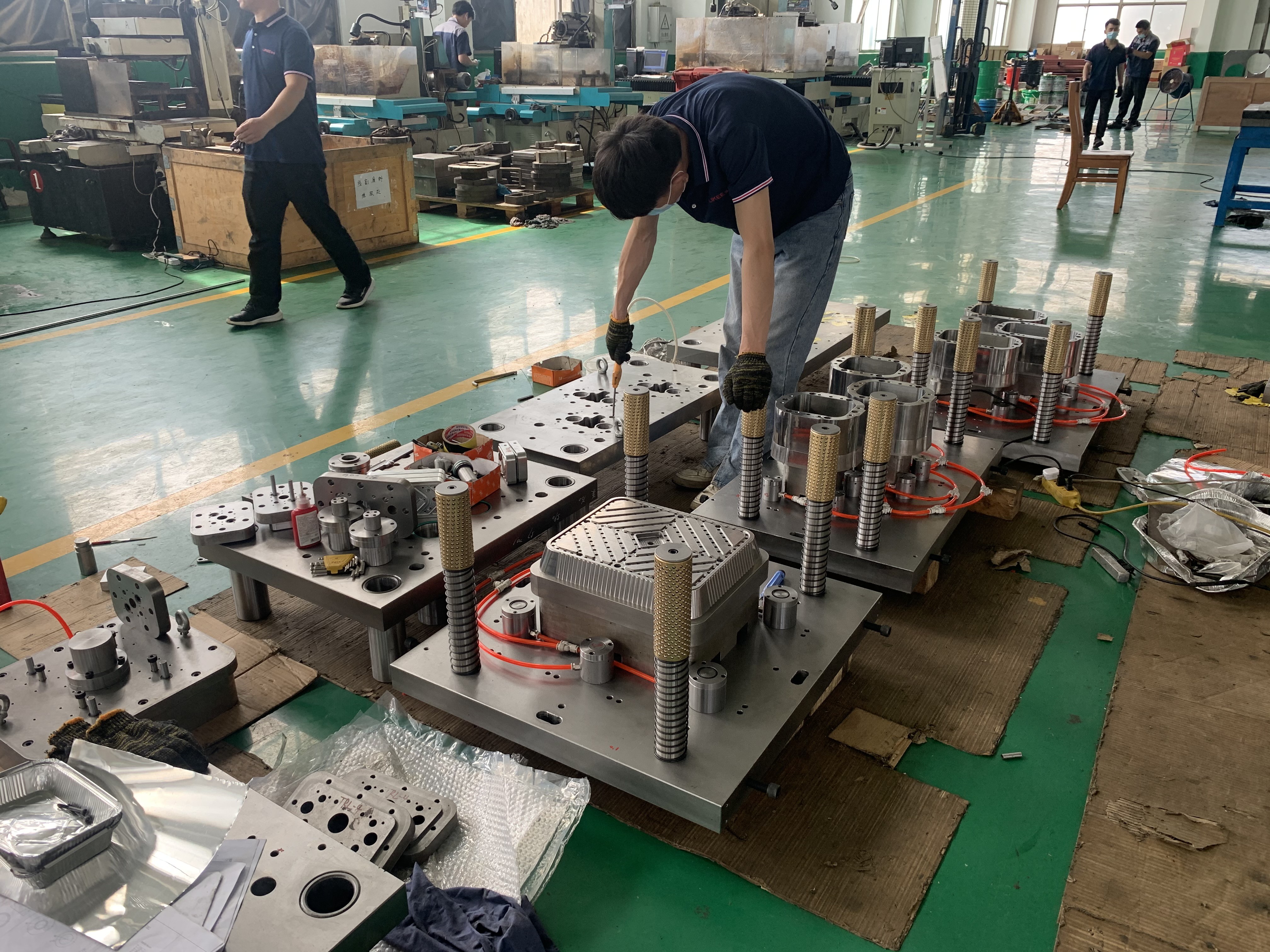 Quality Auto Stacker Disposable Aluminium Foil Box Making Machine for sale