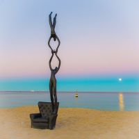 Quality Lost Wax Cast Bronze Sculpture Love Sculpture Casting Australian Artist Ayad for sale