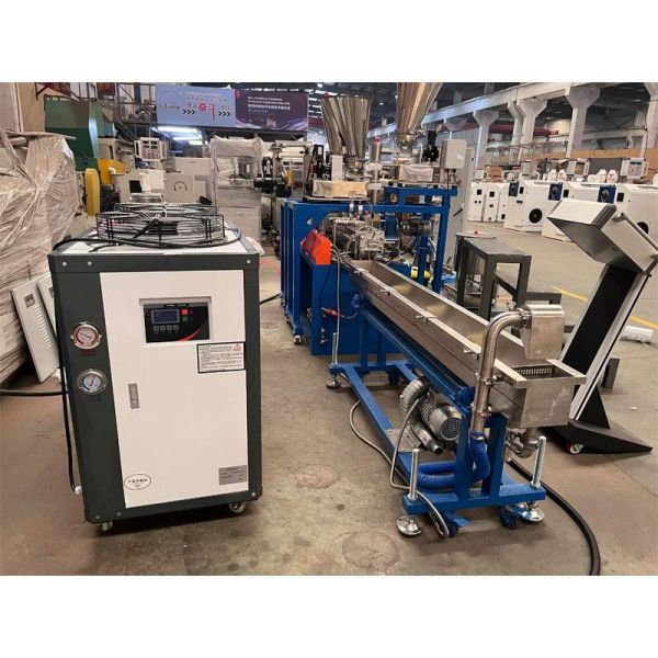 Quality Co-Rotating Twin Screw Extruder For Lab Use for sale