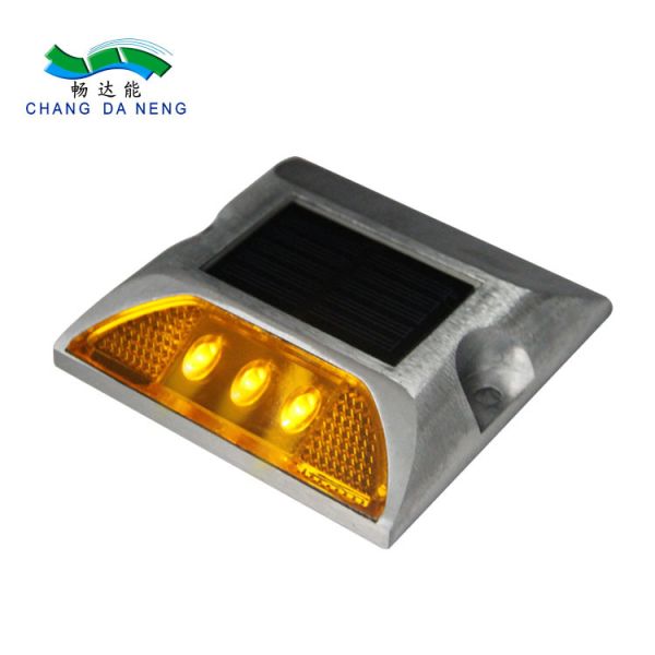 Quality Aluminum high visibility directional LED Solar road studs one side led solar cat eye for sale