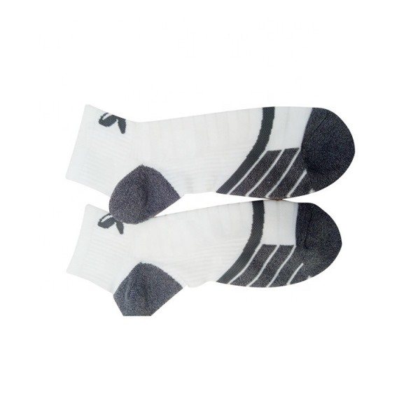 Quality Running Socks Excellent Grip For Professional Running Priting Pattern NO Needle for sale