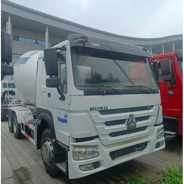 Quality Direct 12m3 Concrete Mixer Truck with Sinotruk Chassis and ISO9000 Certification for sale