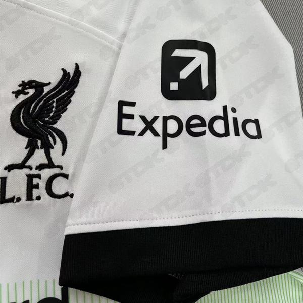 Quality Jacquard Twill Soccer Fan Shirts Polyester Durable Green White Jersey for sale