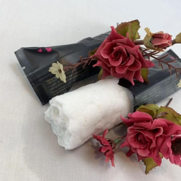 Quality Embossed Wet Microfiber Quick Dry Towels for sale