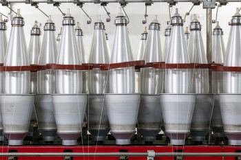 China Factory - Wuxi Yang Guang Thread Factory