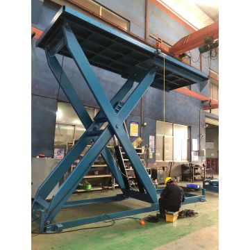 Quality Loading Bay Lifts, Hydraulic Truck Dock Scissor Lift Table Size 2000*4000mm for sale