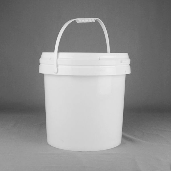 Quality 10L White Round PP Paint Bucket with Lid for sale