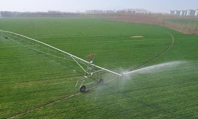 Quality Revolutionary Water Saving Pivot Farm Irrigation Solution 30 Inch Diameter for sale