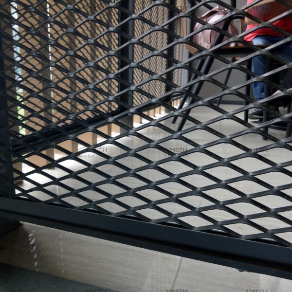 Quality Galvanized Expanded Metal Security Fence - Fireproof & Corrosion Resistant for sale