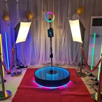 Quality Adjustable LED 360 Photo Booth Glass Platform Selfie Rotating Photo Booth for sale