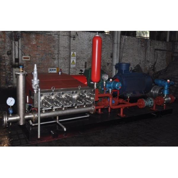 Quality Five Cylinder Horizontal Plunger Pump For Crude / Produced Oil Delivery for sale