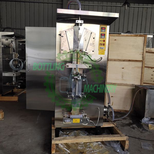 Quality 0-1L Liquid Filling With Cursor 0-1L Bag Pouch Sachet Packing Machine for sale