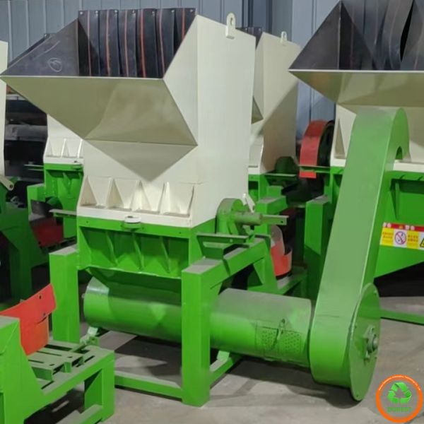 Quality Good 6 Moving Knives Plastic Crusher Machine for Production Capacity 500 800 kg/h for sale