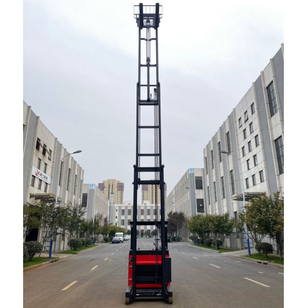 Quality Seat type for large capacity 6m lifting height reach stacker trucks for sale