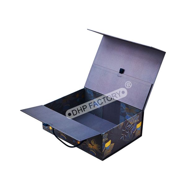 Quality Large Foldable Gift Boxes Custom Design No Magnets With Handle for sale