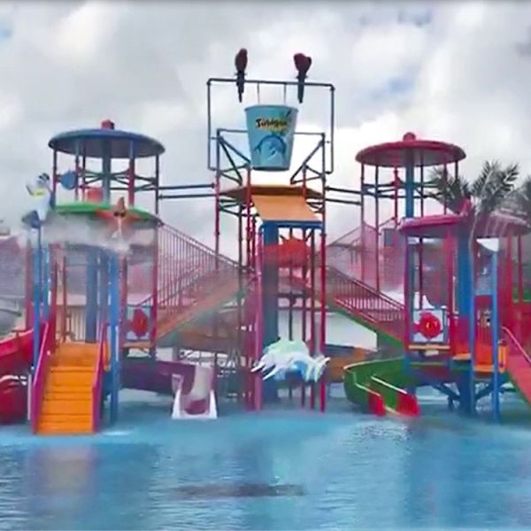 Quality Customized 15m Height Water Play Structures Aquatic Splash Park High Durability for sale