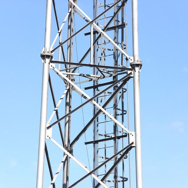 Quality 30m Triangular Tubular Steel Tower , Circular Microwave Communication Tower for sale
