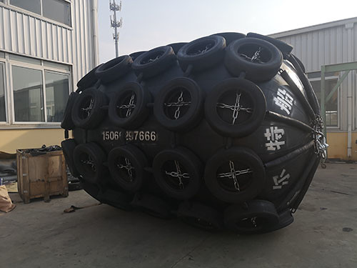 Quality Dia 700mm Pneumatic Rubber Fenders for sale