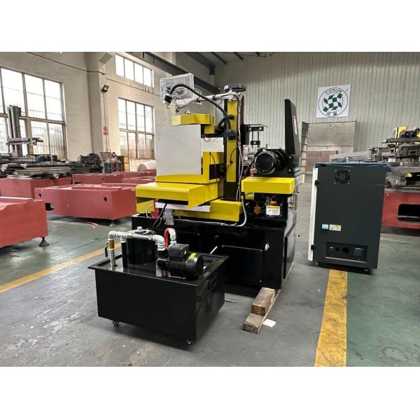 Quality Metal-Cutting CNC Machine Tools Single Cut CNC Medium Speed Wire Cut EDM Machine for sale