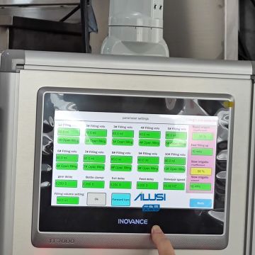 Quality Large 10 Heads Bottle Liquid Filling Machine for liquid detergent 2000bph for sale