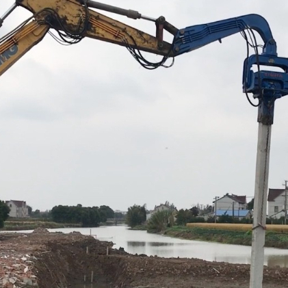 Quality Hydraulic Sheet Pile Driver: Eco-Friendly Operation & High-Efficiency Piling for sale