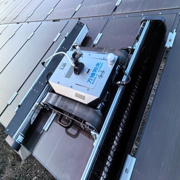 Quality Speed Solar Panel Washing Robot for Photovoltaic Station Maintenance or Pool Cleaning for sale