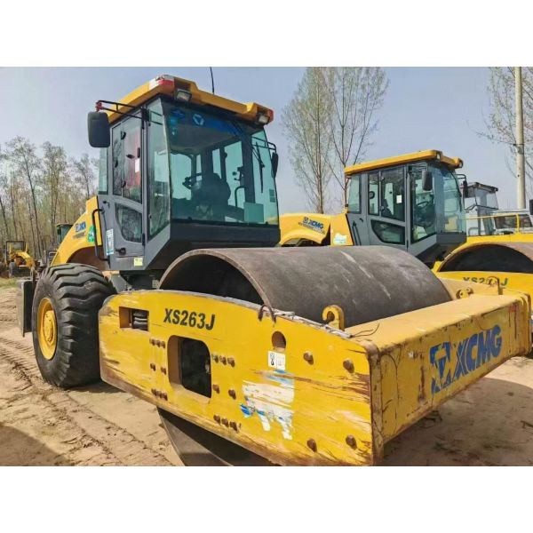 Quality Used XCMG XS263J Vibratory Road Roller  Global Shipping 26t for sale