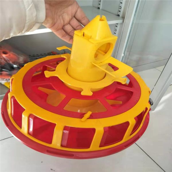 Quality Broiler Breeder Automatic Plastic Chicken Pan Feeder for sale