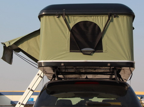 Quality New design High quality single layer fiberglass Hard Shell Roof Top Tent for sale