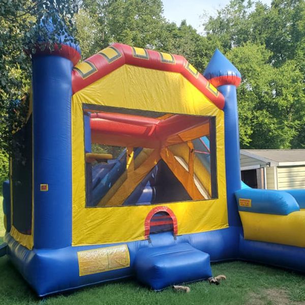 Quality Children's Trampoline Inflatable Bounce House with Slide Obstacle and Splash for sale