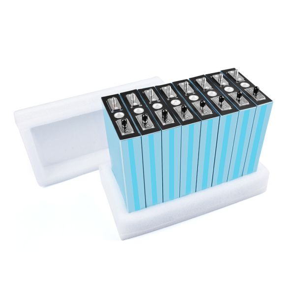 Quality 3V-3.2V Li Fe Phosphate Battery , Practical Lithium Iron Lifepo4 Battery for sale