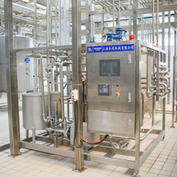 Quality 380V / 50Hz Dairy Processing Plant Milk Processing Line High Efficiency for sale