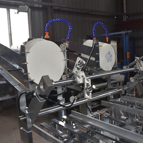 Quality 6kw Paper Plate Forming Machine Medium Speed Biodegradable Plate Making Machine for sale