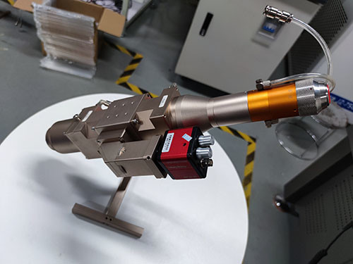 Quality 6000w Customized Handheld Welding Head For Metal Laser Welding for sale