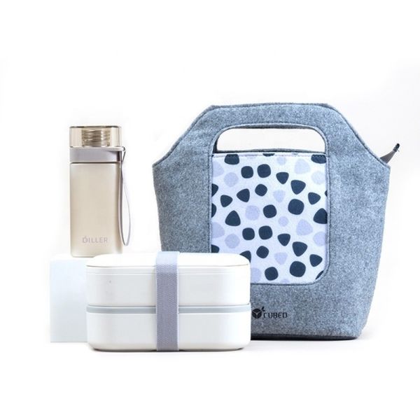 Quality Kid Friendly Eco Plastic BPA Free Lunch Box with Cutlery in 2 Layer Storage for sale