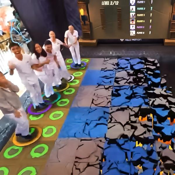 Quality Social Games VR Arena Floor Is Lava Interactive Projector Game MR AR Equipment for sale